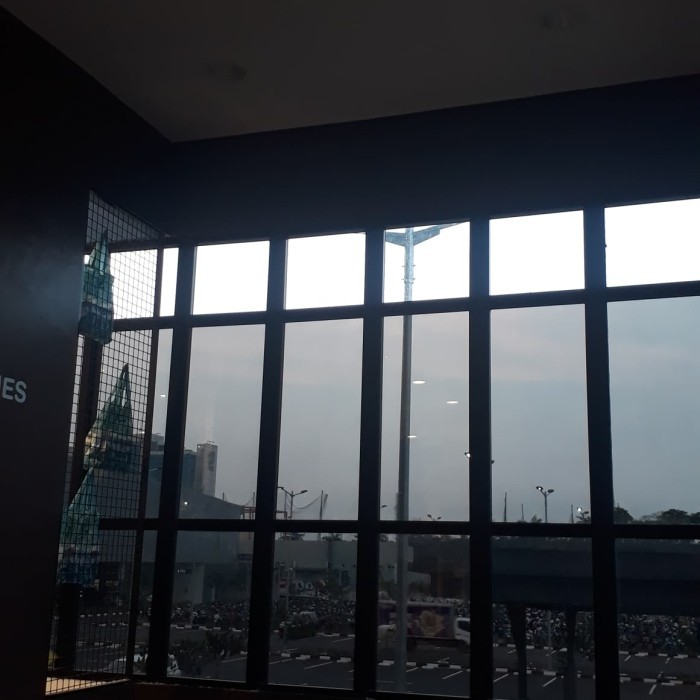 Jual Kaca Film Peredam Panas / Kaca Film Hitam / Stiker Kaca Film Riben ...