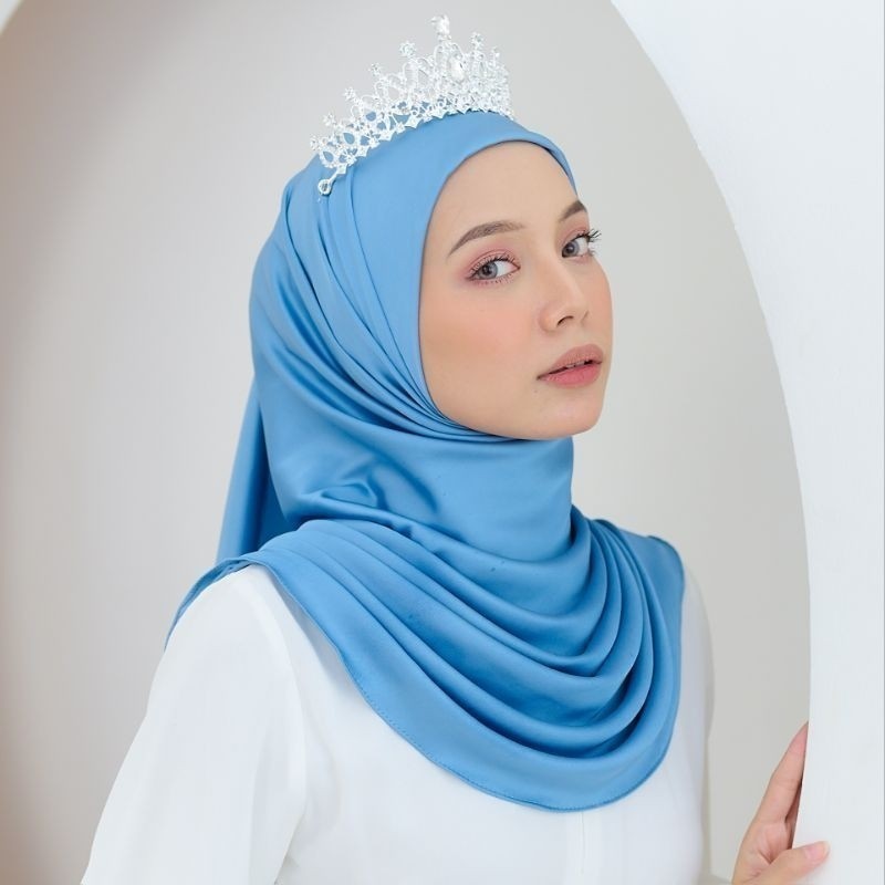 Jual FREE CROWN LUX Drapery Instan + HIJAB Wisuda dan Lamaran by Adelus ...