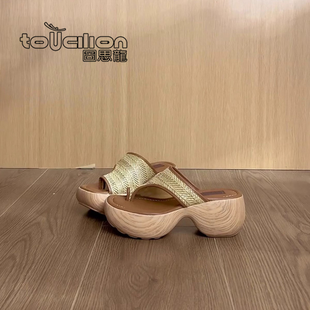 Jual Sandal Romawi Hak Tinggi Anyaman Jerami dengan Hak Tebal Penutup ...