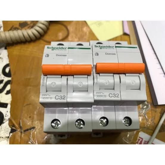 Jual MCB DOMAE SCHNEIDER 2 PHASE 2A 4A 6A 10A 16A 20A 25A 32A 40A | Shopee Indonesia