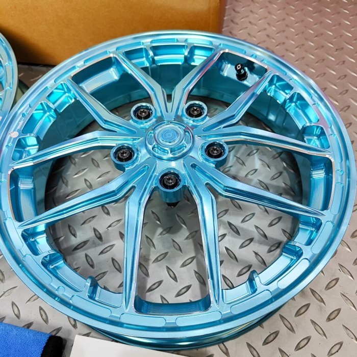 Jual Velg 1O1 Factory R.E.M Ice Blue Vespa Sprint Prima S Lx Lxv Gts ...