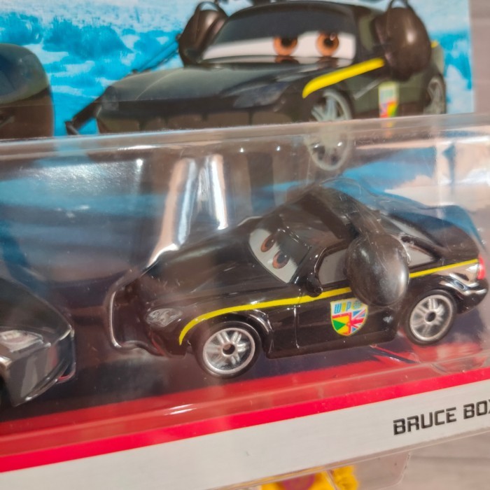 Jual Mantab Mattel Cars Lewis Hamilton & Bruce Boxmann | Shopee Indonesia