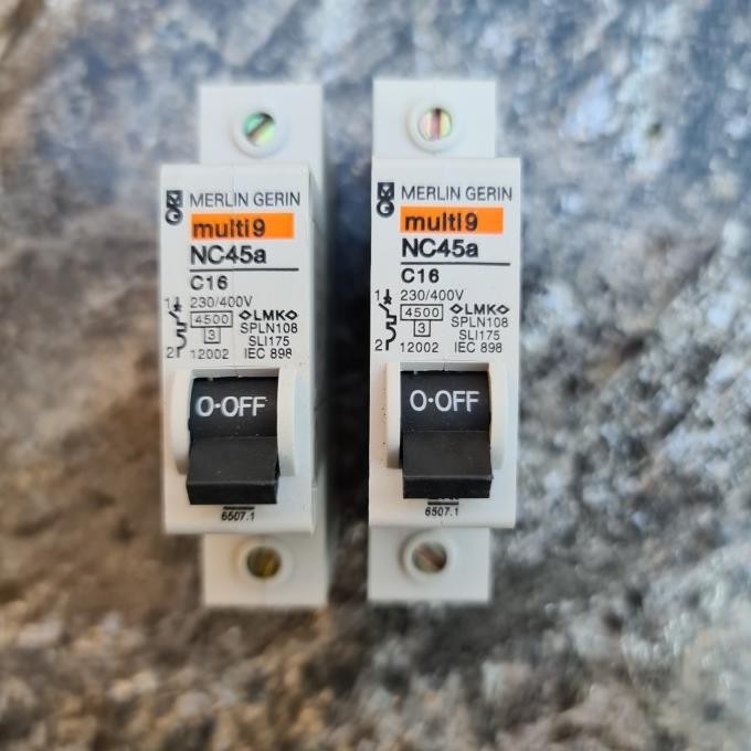 Jual MCB Merlin Gerin Multi9 NC45a C16 16A 1P | Shopee Indonesia