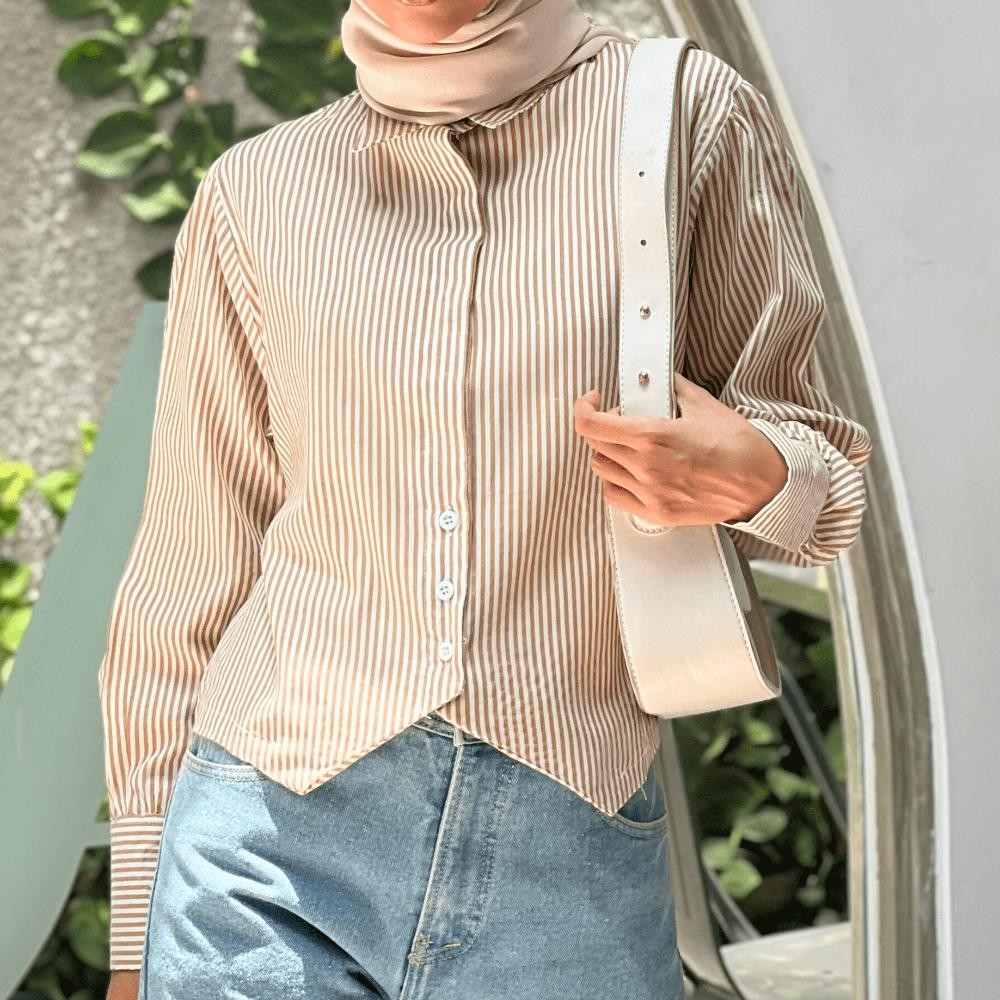 Jual Ez Wear Fukutani Sanju Stripe Blouse - Halinka Shirt - Kemeja ...
