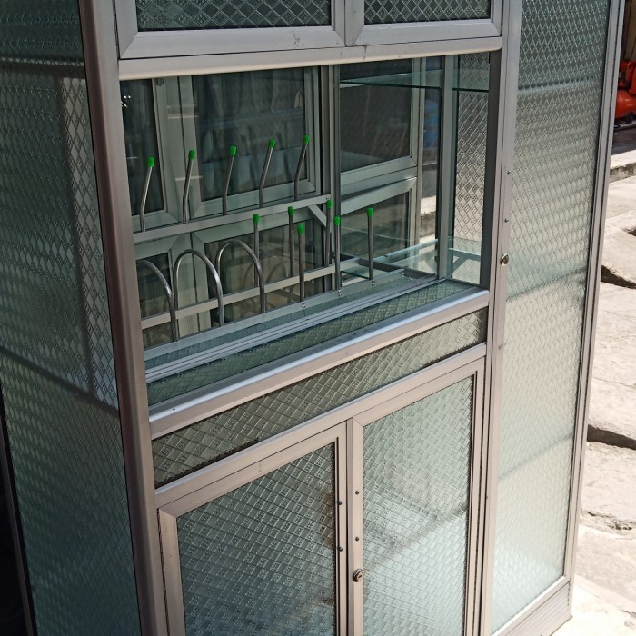 Jual Rak Piring 3P Sliding Kaca Aluminium | Shopee Indonesia