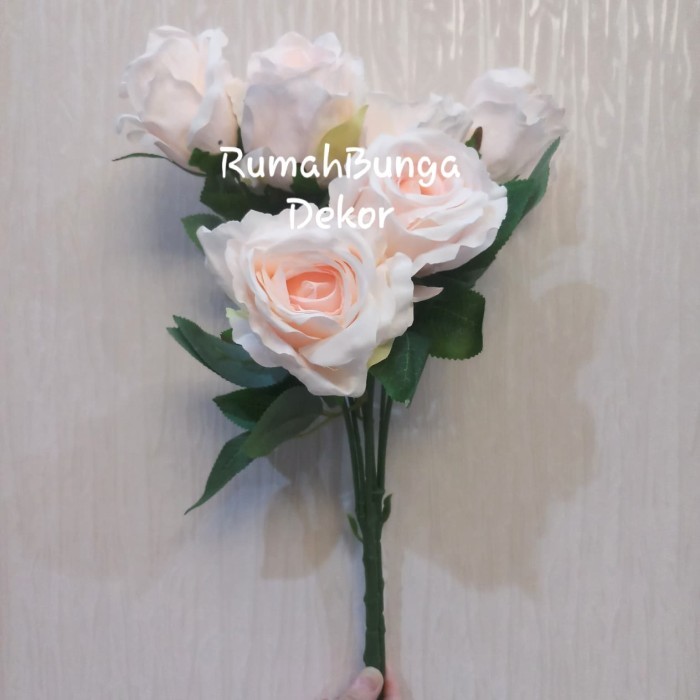 Jual BUNGA ARTIFICIAL ROSE MAWAR X7 ( SALEM / PEACH ) | Shopee Indonesia