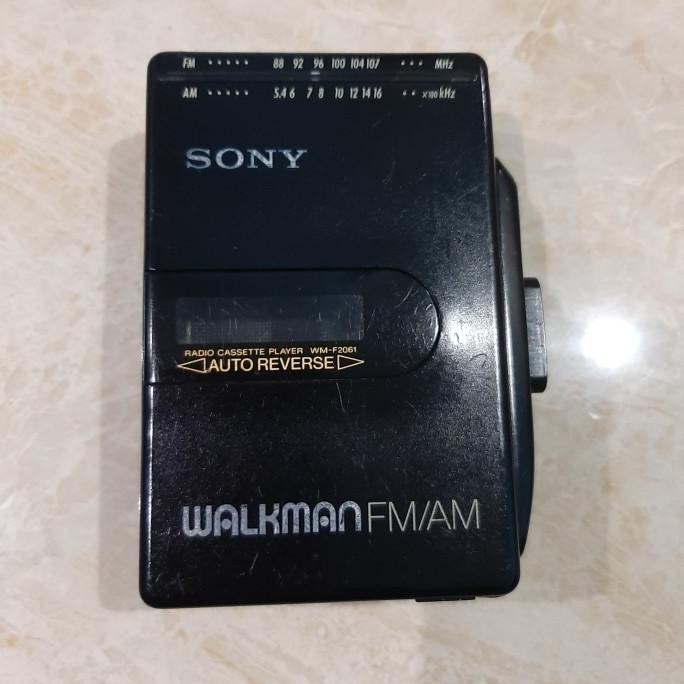 Jual Sony Walkman WM-F2061 Retro 1990 antik ready to Use Rare Murah ...