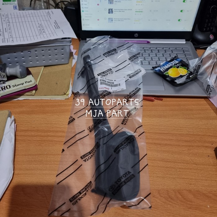 Jual Ready COVER HOOD HINGE KARET SAMPING KAP MESIN INNOVA REBORN ...