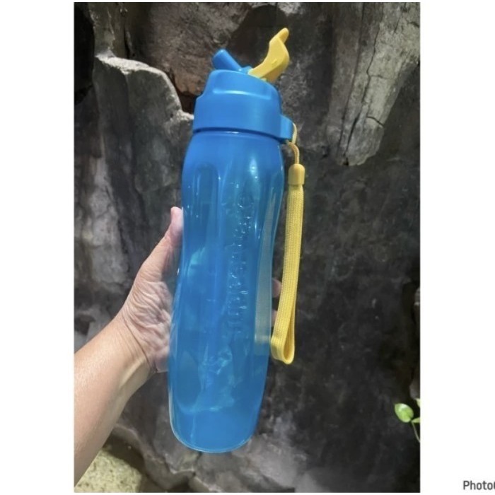 Jual Tupperware Eco Bottle with Straw ukuran 750ml 1 pc | Shopee Indonesia