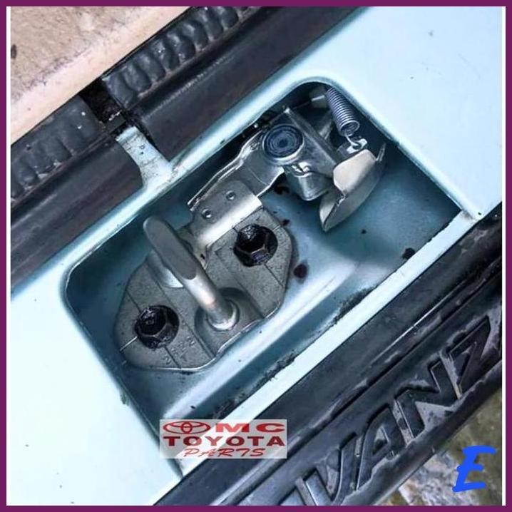 Jual | OMO | STRIKER ENGSEL LOCK PINTU BAGASI BELAKANG AVANZA XENIA OLD ...