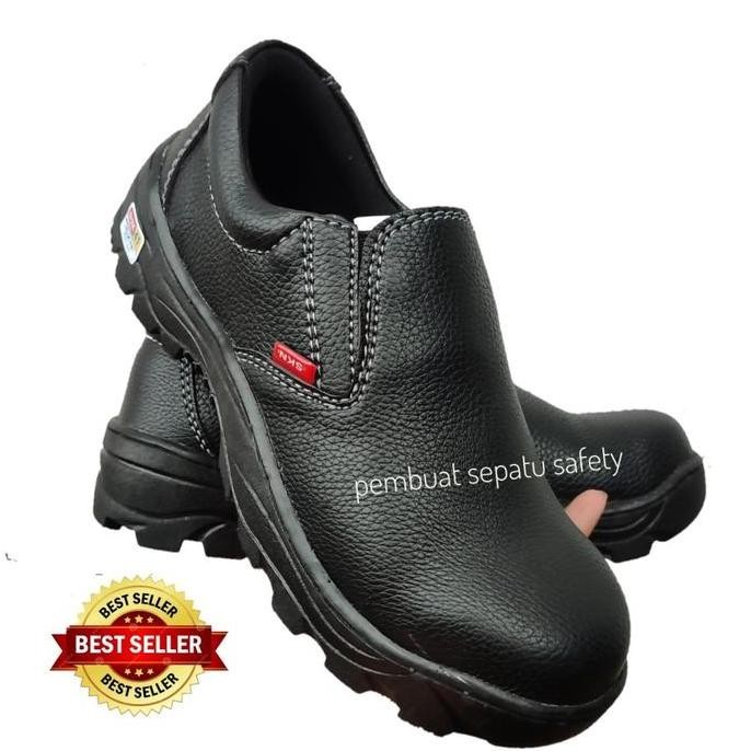 Jual Sepatu Safety Slip On King Skn Ujung Besi Anti Slip Tidak Licin ...