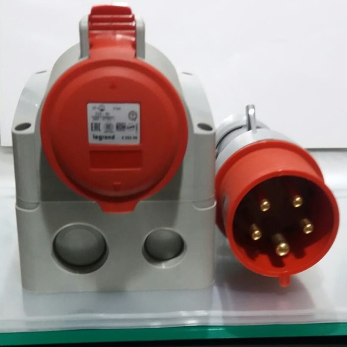 Jual Set Legrand Plug (555239)+Surface Mounting Socket (555259) 5 Pin ...