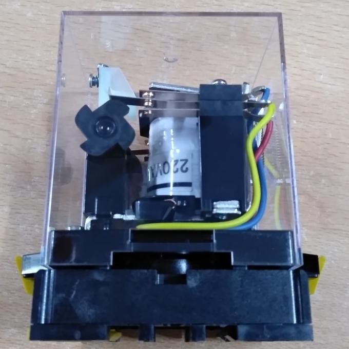 Jual Promo Ratchet Relay G4Q - 212S + Socket 8Pfa1 Omron Original ...