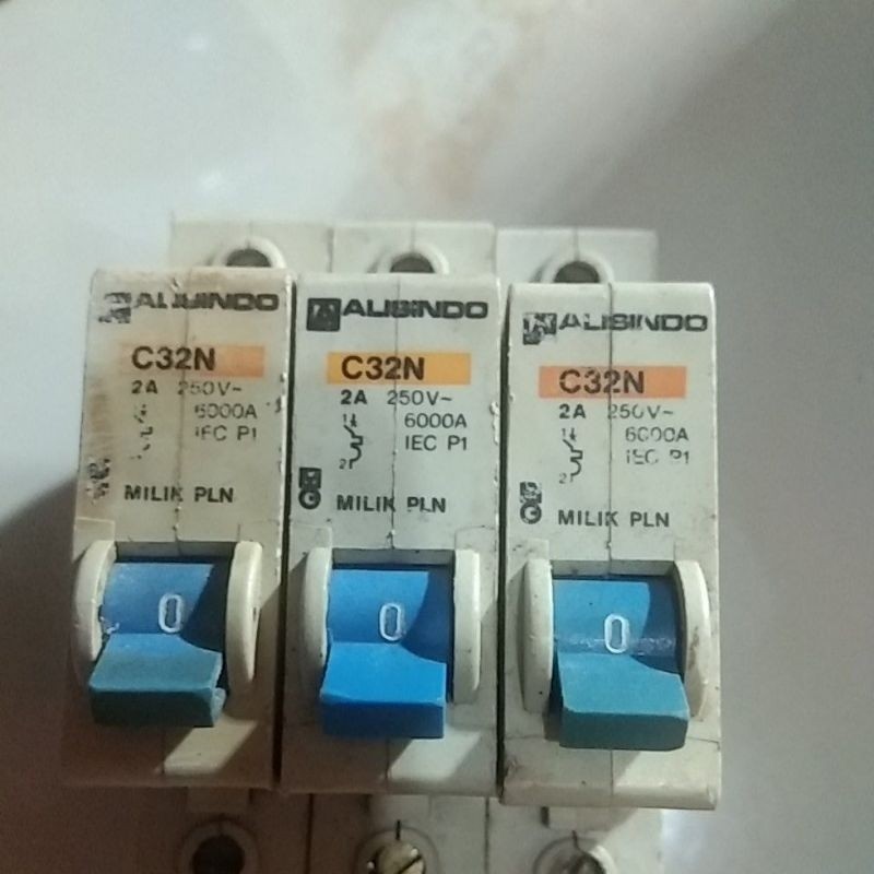 Jual mcb Alibindo milik PLN 2a modifikasi | Shopee Indonesia
