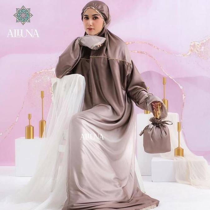 Jual Terjangkau Alluna - Mukena Terusan Dewasa Gradasi Armanyy Silk ...