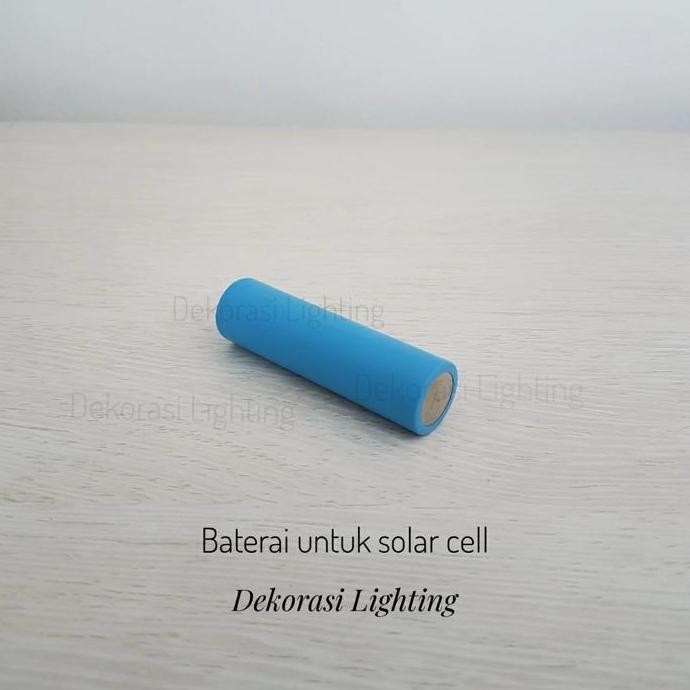 Jual baterai untuk lampu solar cell tenaga surya 3.7v 2200mah | Shopee ...