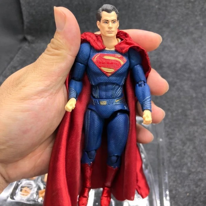 Jual Mafex Superman Justice League Action Figure 057 | Shopee Indonesia