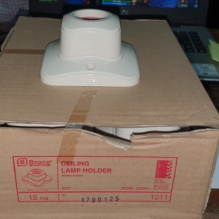 Jual Fitting Plafon Segi 4 1211 Broco 1 dus/12 pc | Shopee Indonesia