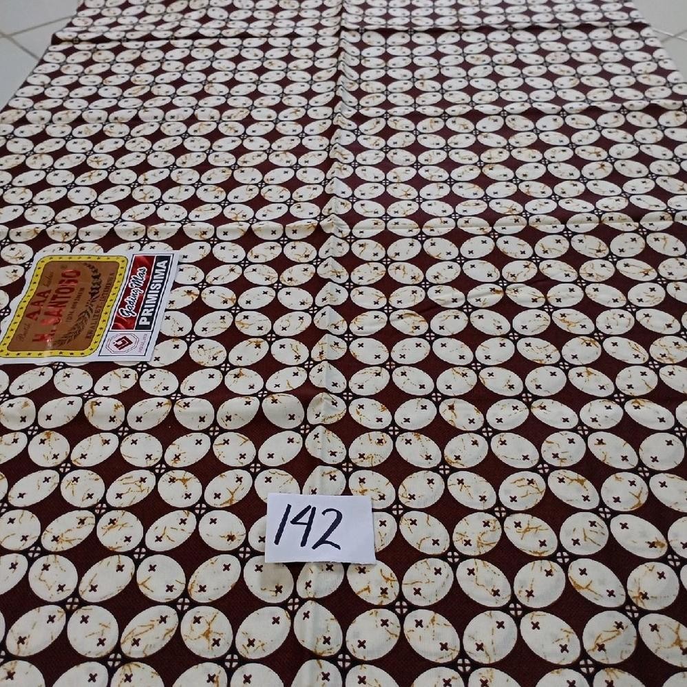 Jual Motif Kawung - H Santoso A Gading Mas Unggul Jaya - Kain Jarik Batik Ready Stock | Shopee ...