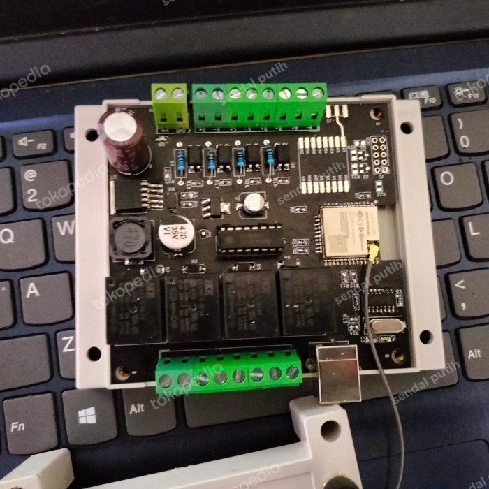 Jual Esp32 Relay 4 Input 4 Output | Shopee Indonesia