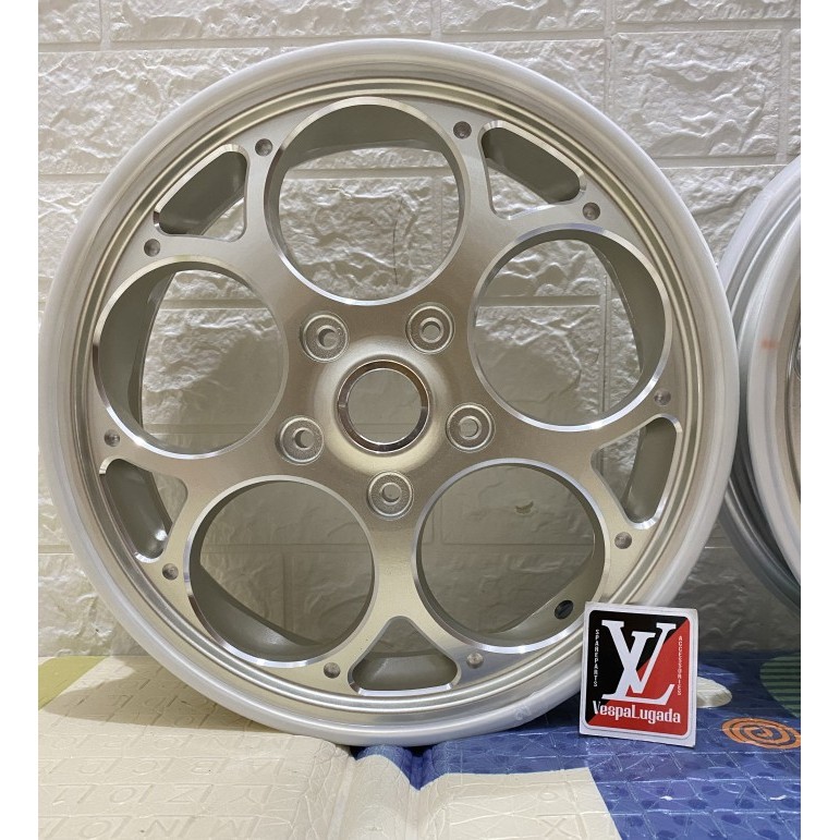 Jual Velg cnc vespa model marus - silver | Shopee Indonesia