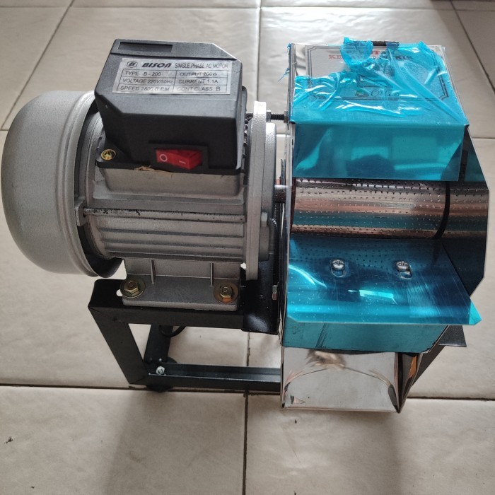 Jual Mesin Parut Parutan Kelapa Dinamo Listrik Model Corong | Shopee ...