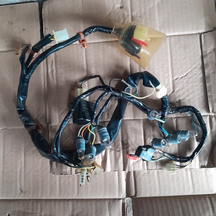 Jual Kabel Soket Socket Speedometer Kilometer Revo Fit Fi Original ...