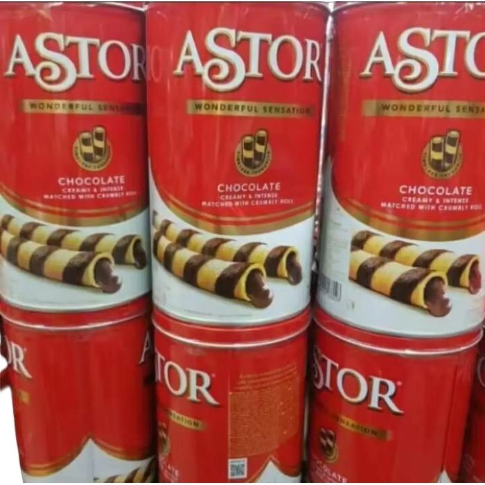 Jual New! 1 dus isi 6 kaleng Astor wafers roll kaleng 330gr wafer ...