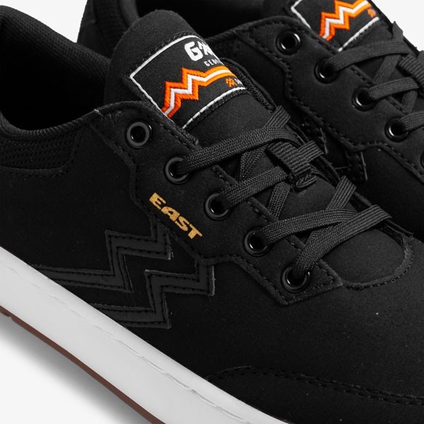 Jual Geoff Max Official - East Black White Sepatu Pria Sneakers Pria ...