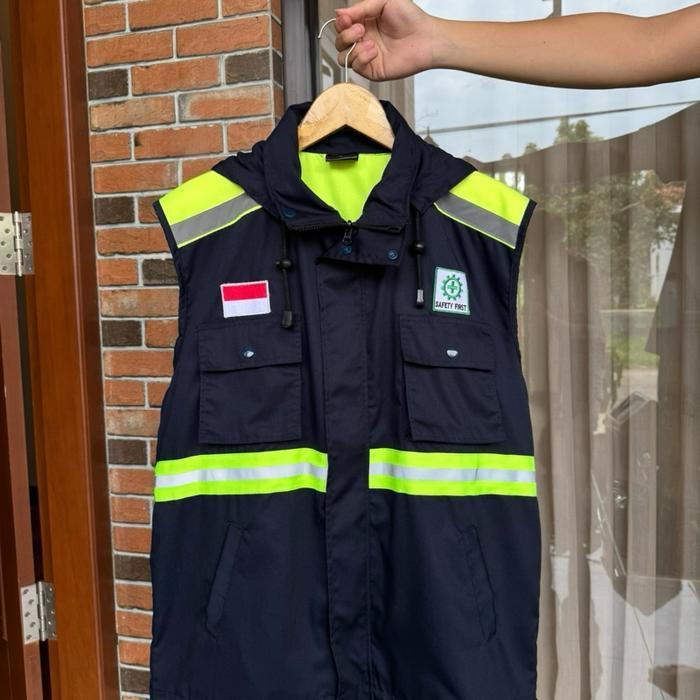 Jual Rompi Kerja Proyek/ Keren / Apd Safety First / K3 Original Dan ...