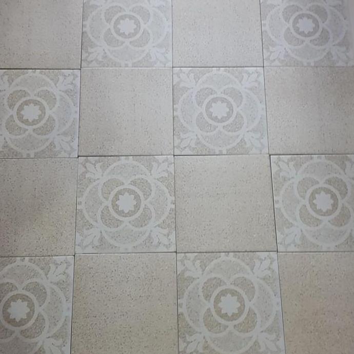 Jual keramik teraso asia roma brown kesat kasar 25x25 | Shopee Indonesia