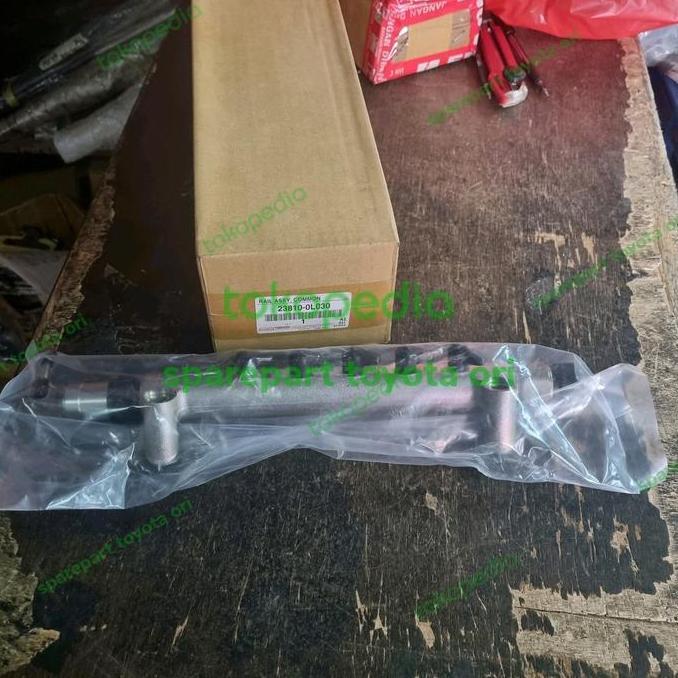 Jual Common Rail Assy Innova Fortuner Hilux Diesel 2KDFTV 1KD 23810 ...