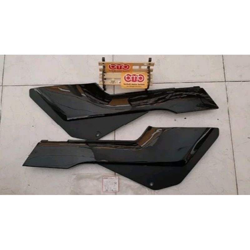 Jual Suzuki RGR TXR 150 sprinter cover body samping hitam | Shopee ...