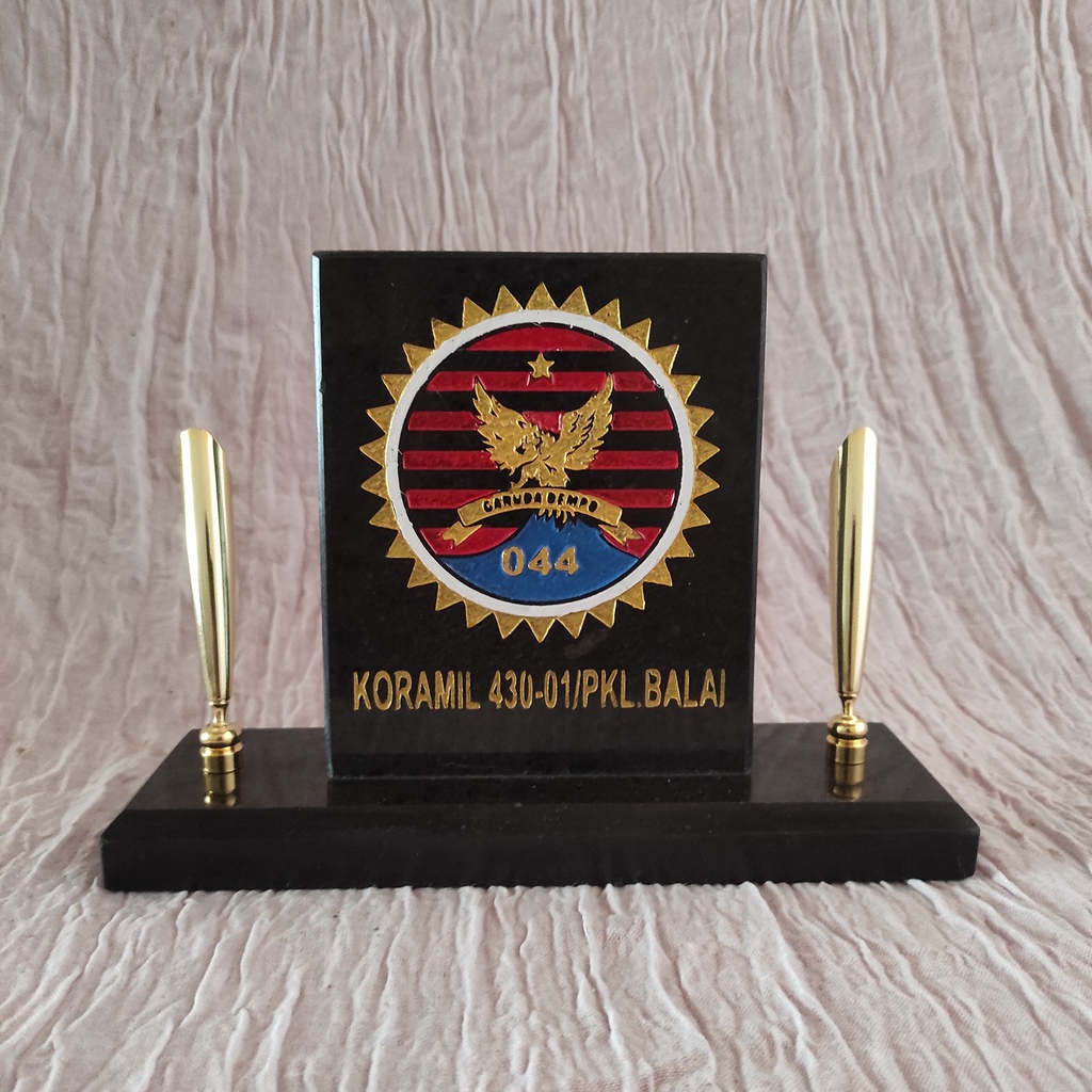 Jual Andesit Hitam PENA HOLDER TEMPAT PULPEN BOLLPOINT Plakat Logo MEJA ...