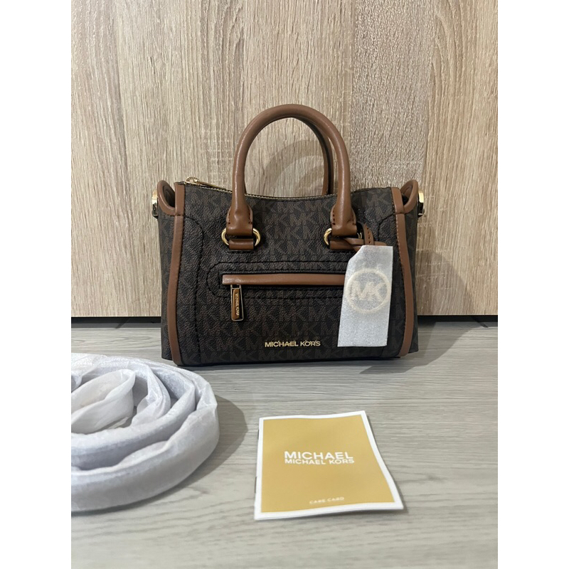 Jual New Michael Kors Xs carine brown | Shopee Indonesia