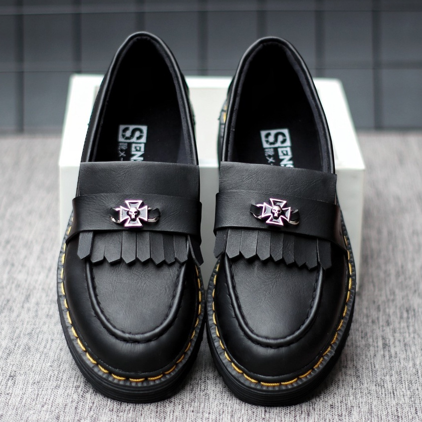 Jual Sepatu Loafers Pria Formal Slip On Hitam Dogmart Pantofel Kerja ...