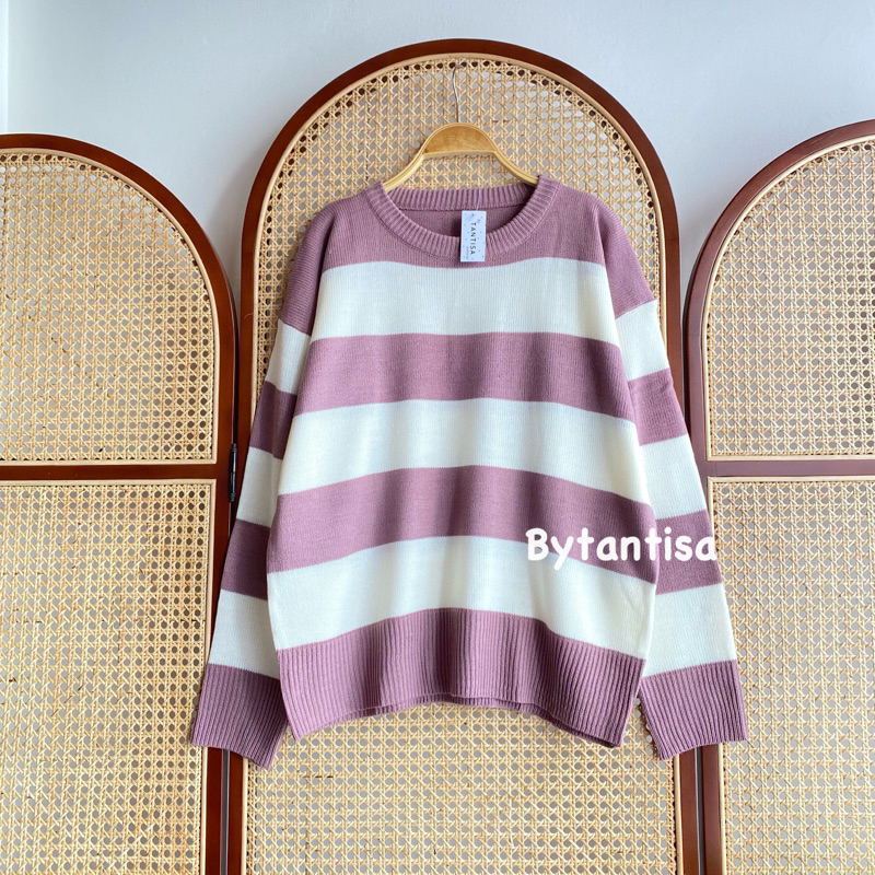 Jual SWEATER RAJUT OVERSIZE CLARA MOTIF GARIS | Shopee Indonesia