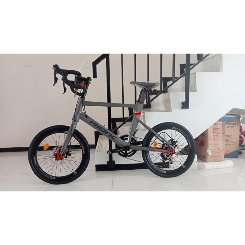 Jual SEPEDA MINI VELO PACIFIC CLASH 7.0 20 DISCBRAKE | Shopee Indonesia