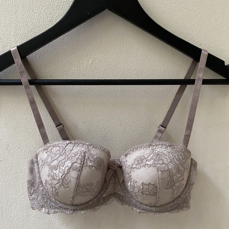 Jual H&M ILONA Jolly Lace Balconette Non Strapless Lightly Padded Bra ...