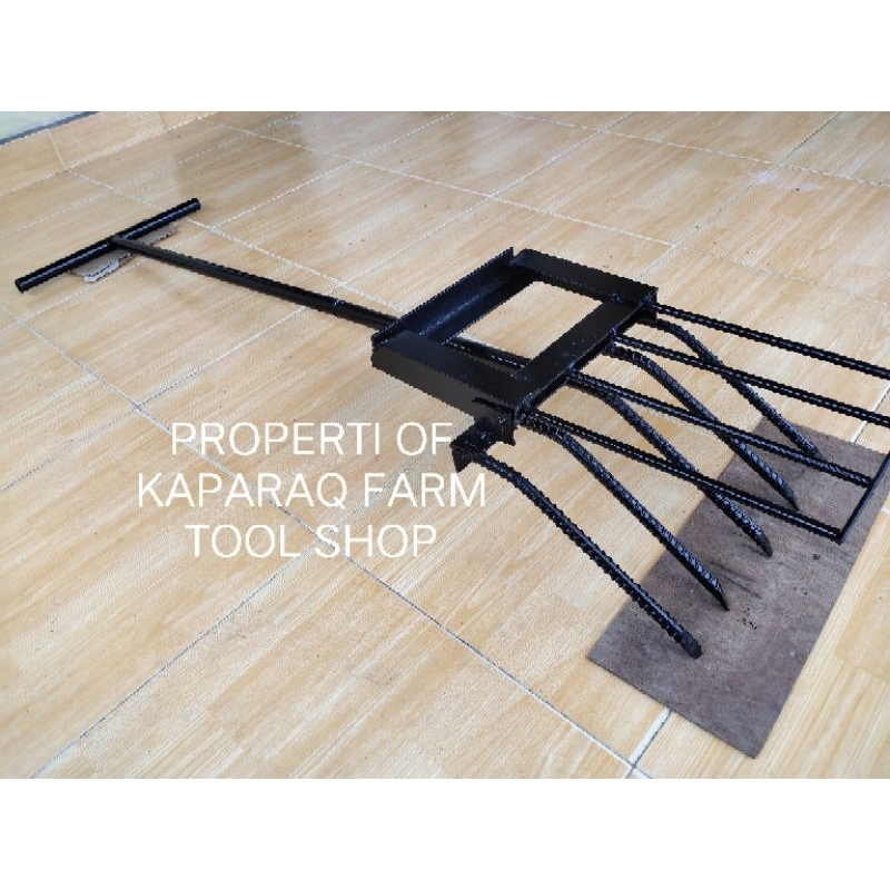 Jual CANGKUL MODERN 5 GIGI LEBAR 30 cm / CANGKUL PENGGEMBUR TANAH ...