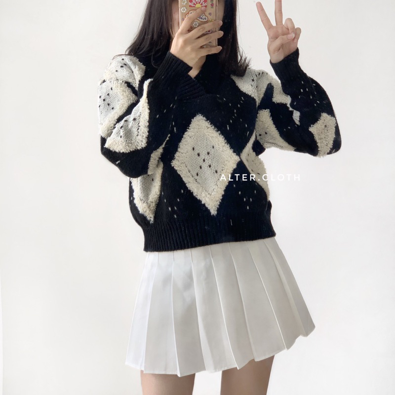 Jual alter.cloth - TARREA SWEATER | Atasan Wanita Lengan Panjang ...