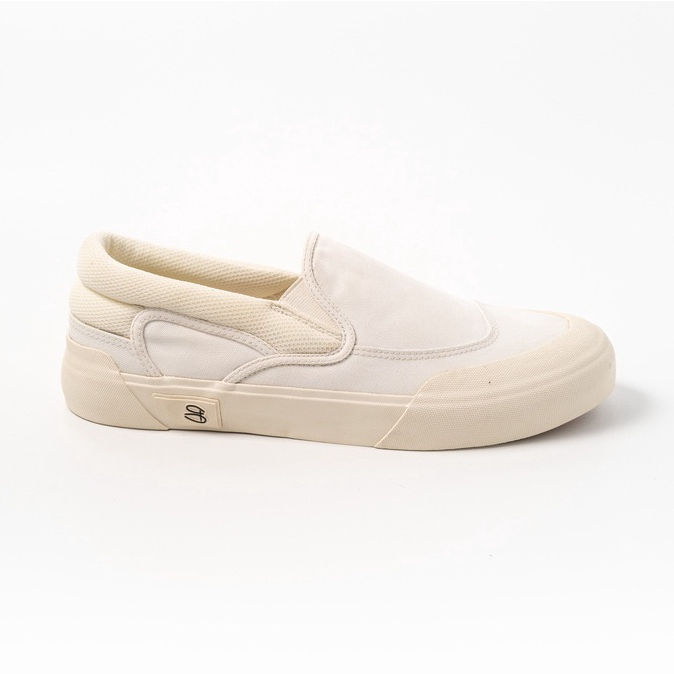 Jual Patrobas Cloud Slip On Off White | Shopee Indonesia