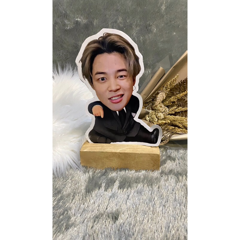 Jual Standing figure idol K-pop Bts | Shopee Indonesia