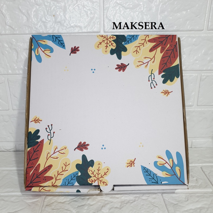 Jual BOX 25x25x5 - KARDUS PACKING / HAMPERS / KARDUS KEMASAN / KARDUS ...