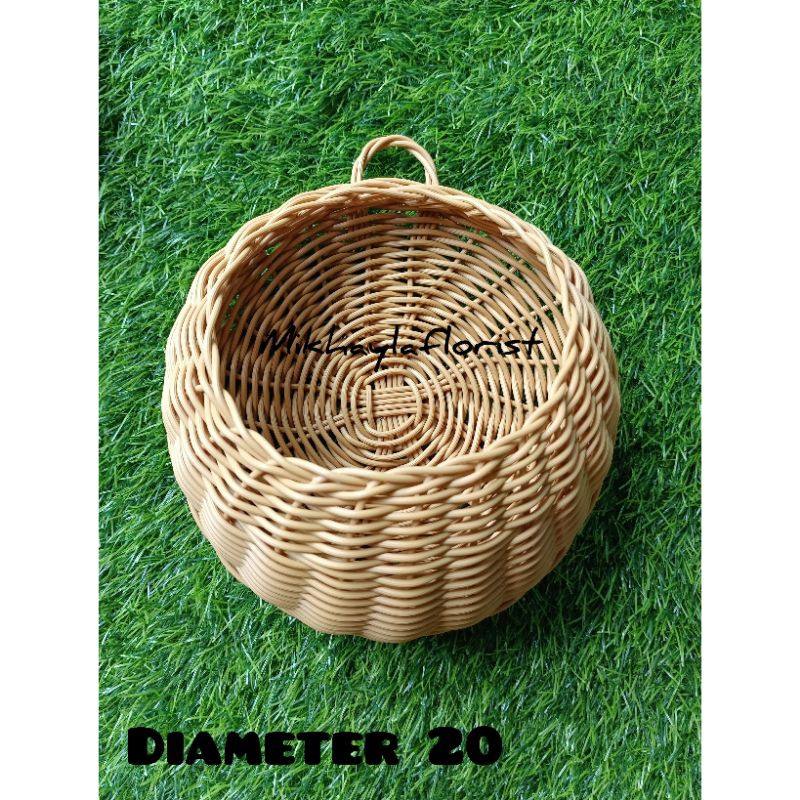 Jual Vas rotan sintetis // vas tempel rotan bulat // pot dinding rotan ...