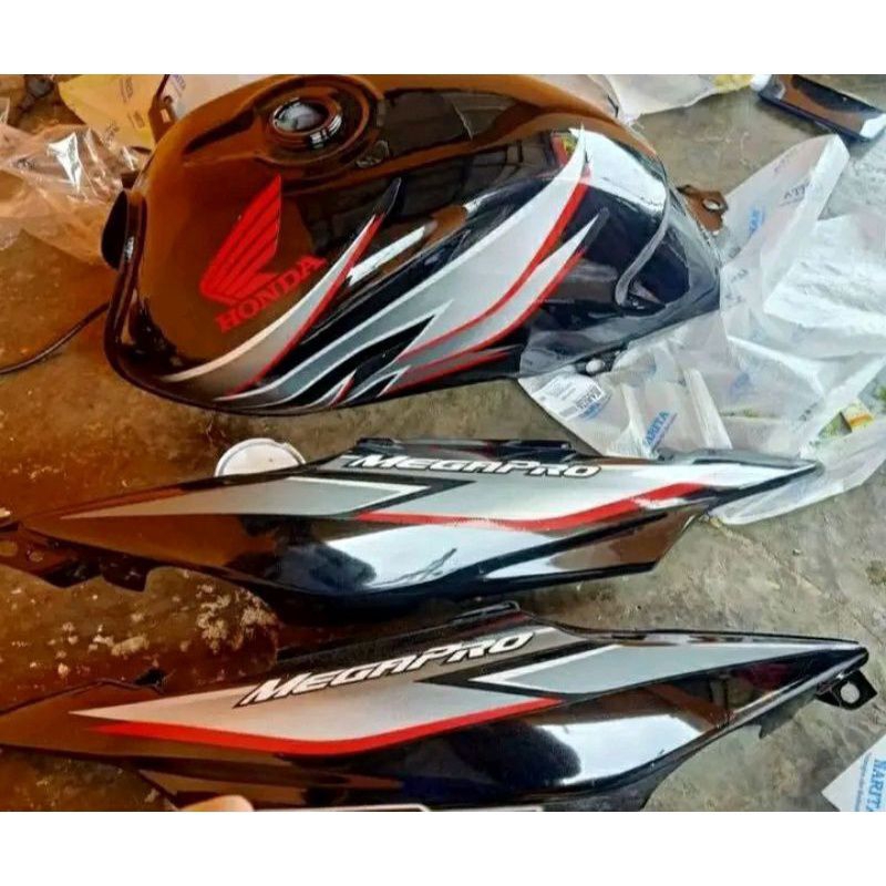 Jual cover bodi body set tangki bensin Honda Megapro new Megapro Primus ...