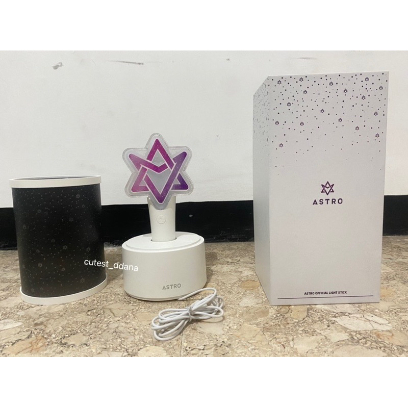 Jual Astro Official Lightstick Ver. 1 (Robong Ver. 1) Preloved | Shopee ...