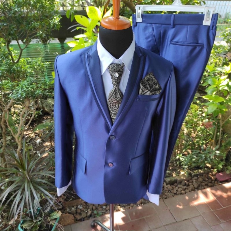 Jual Harga Paket 1 set ( Jas, celanan, rompi, dasi dan saputangan nya) Jas semi woll kilap Jas ...