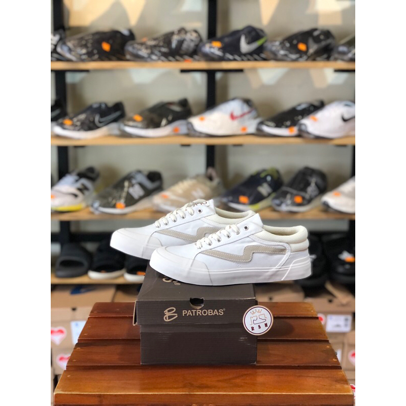 Jual Patrobas Cloud Low Off white | Shopee Indonesia