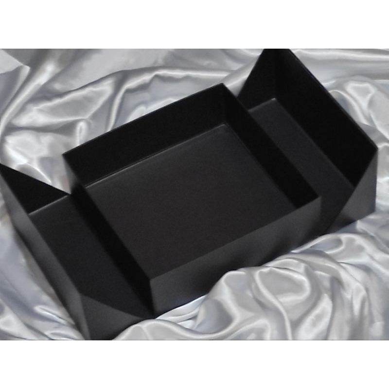 Jual Box Hampers / Box Souvenir UlangTahun / Box Parcel Size 22cm x ...